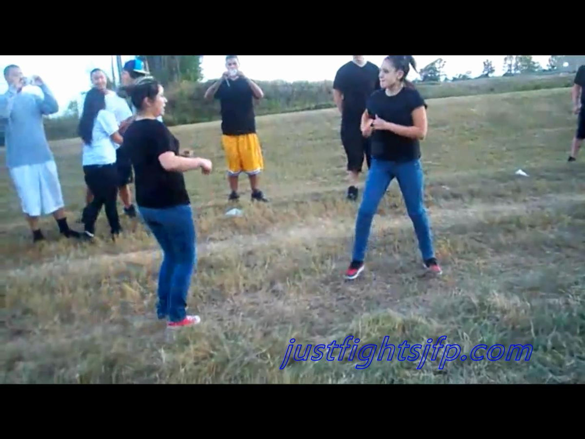 Long ground fighting in the grass (JFP 18079) – Just Fights JFP